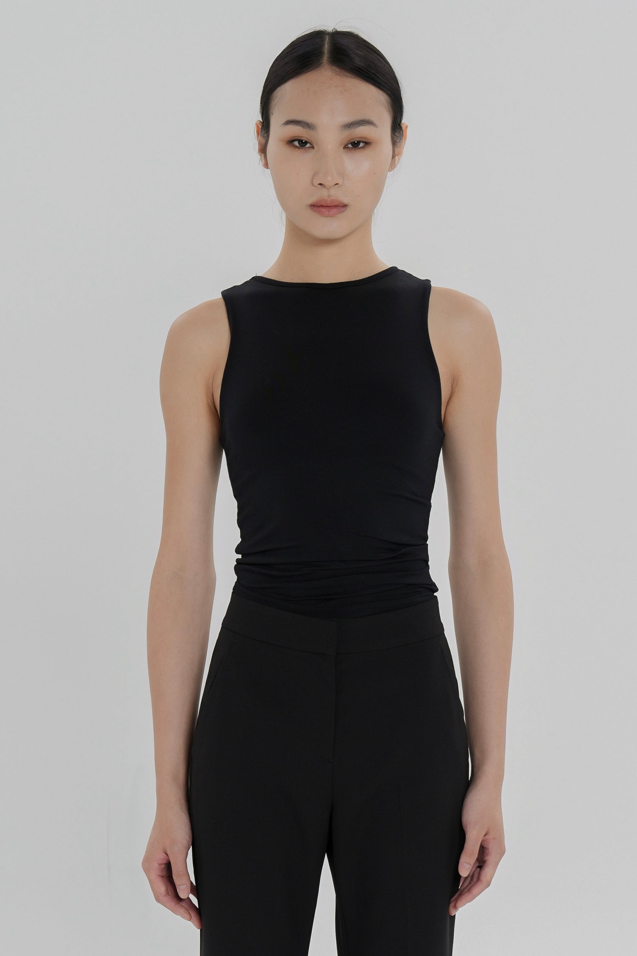 Modal Asymmetric Pleated Bra Top - Black | 莫代爾不對稱造型背心 - 黑 | MANICHIACHIA